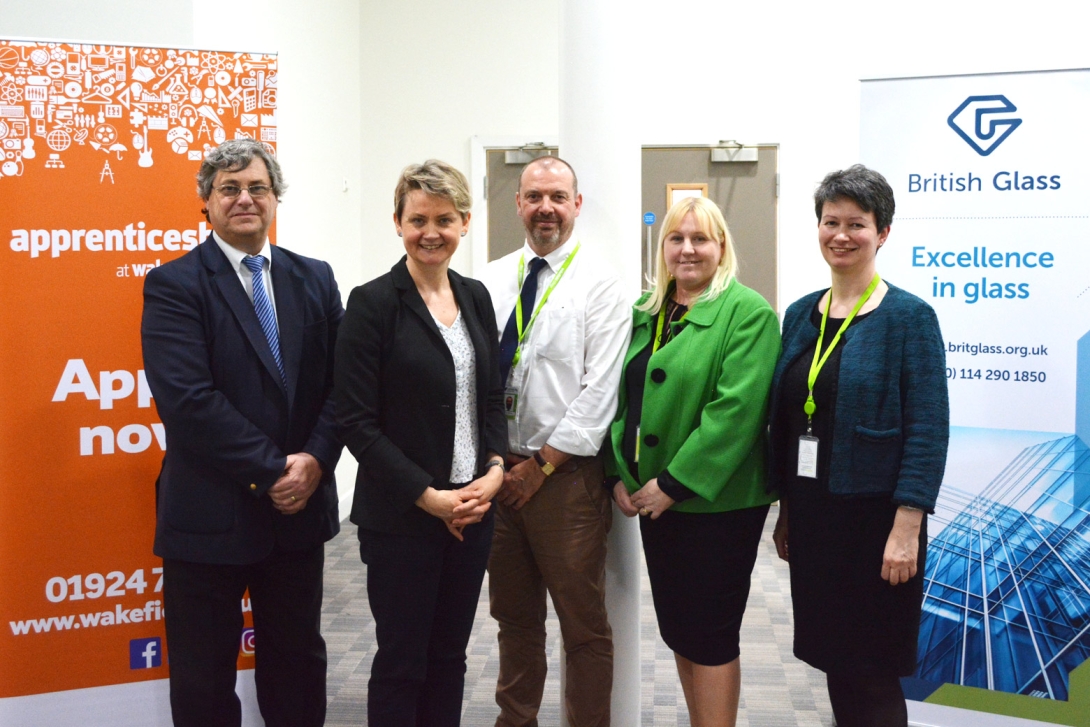 British Glass lays foundations for new apprenticeship scheme | British ...
